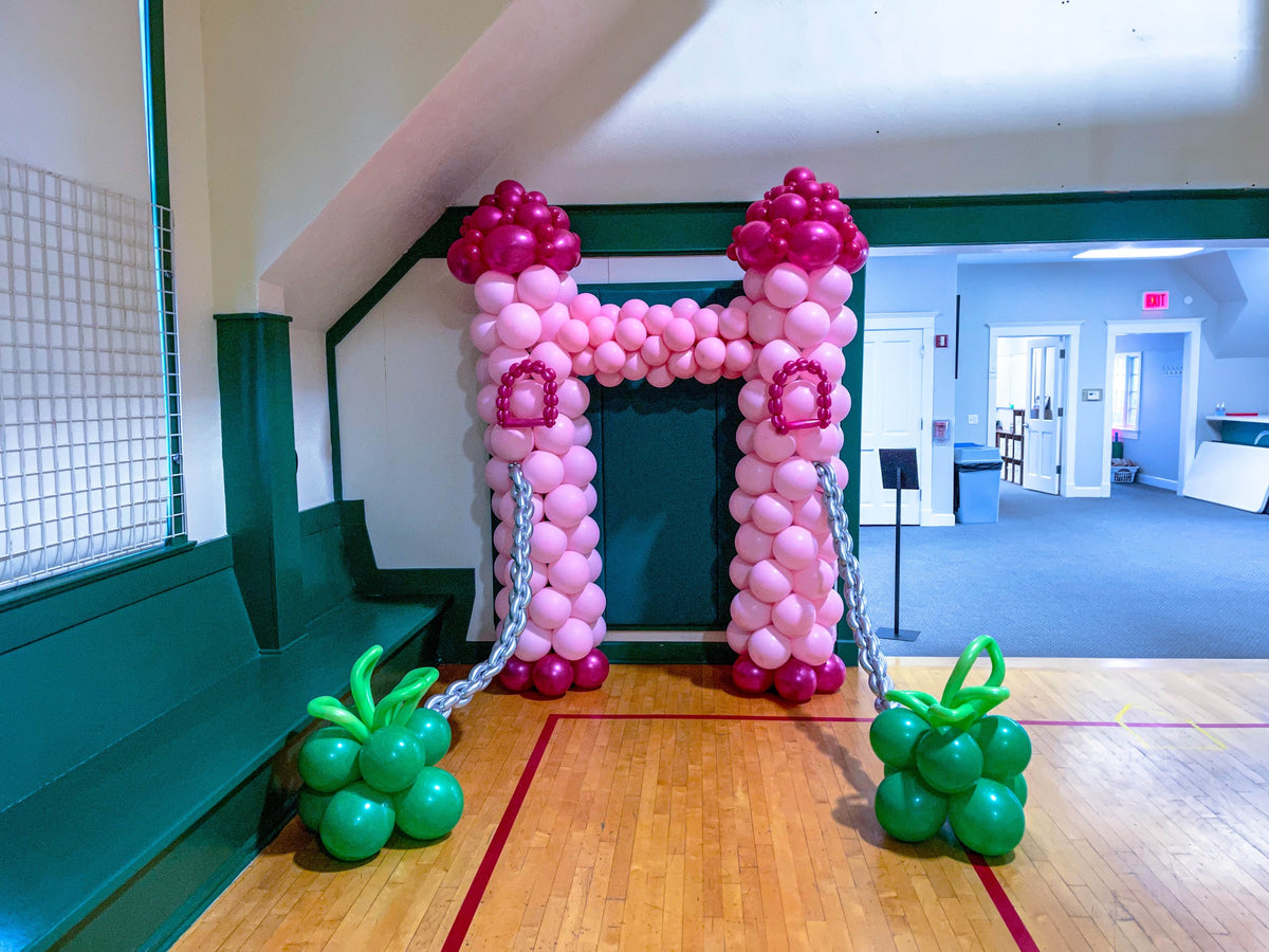 Drawbridge Castle Princess Party Sculpture — North Shore Balloon Decor